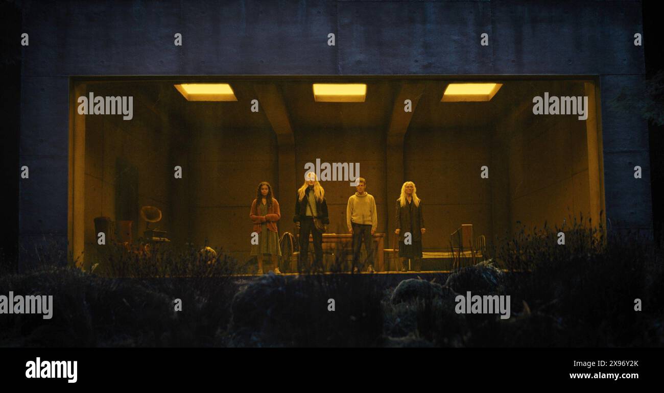 THE WATCHERS, from left: Georgina Campbell, Dakota Fanning, Oliver ... THE WATCHERS, from left: Georgina Campbell, Dakota Fanning, Oliver ...
