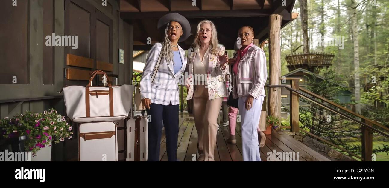 SUMMER CAMP, from left: Victoria Rowell, Beverly D'Angelo, Maria Howell ...