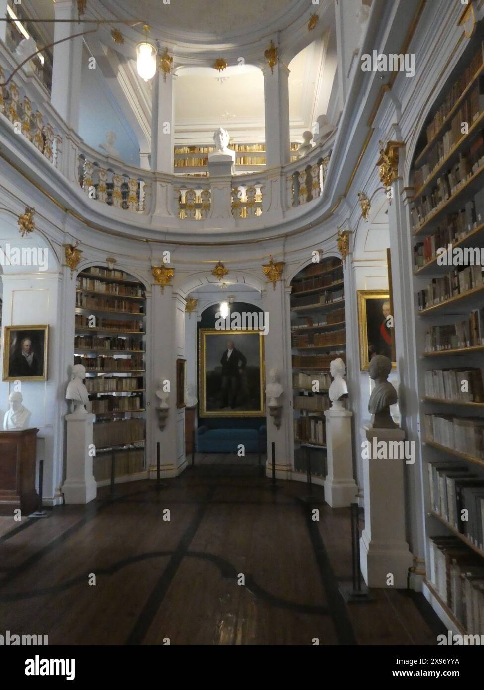 Rokokosaal der Anna Amalia Bibliothek Hstorisches Bibliotheksgebäude ...