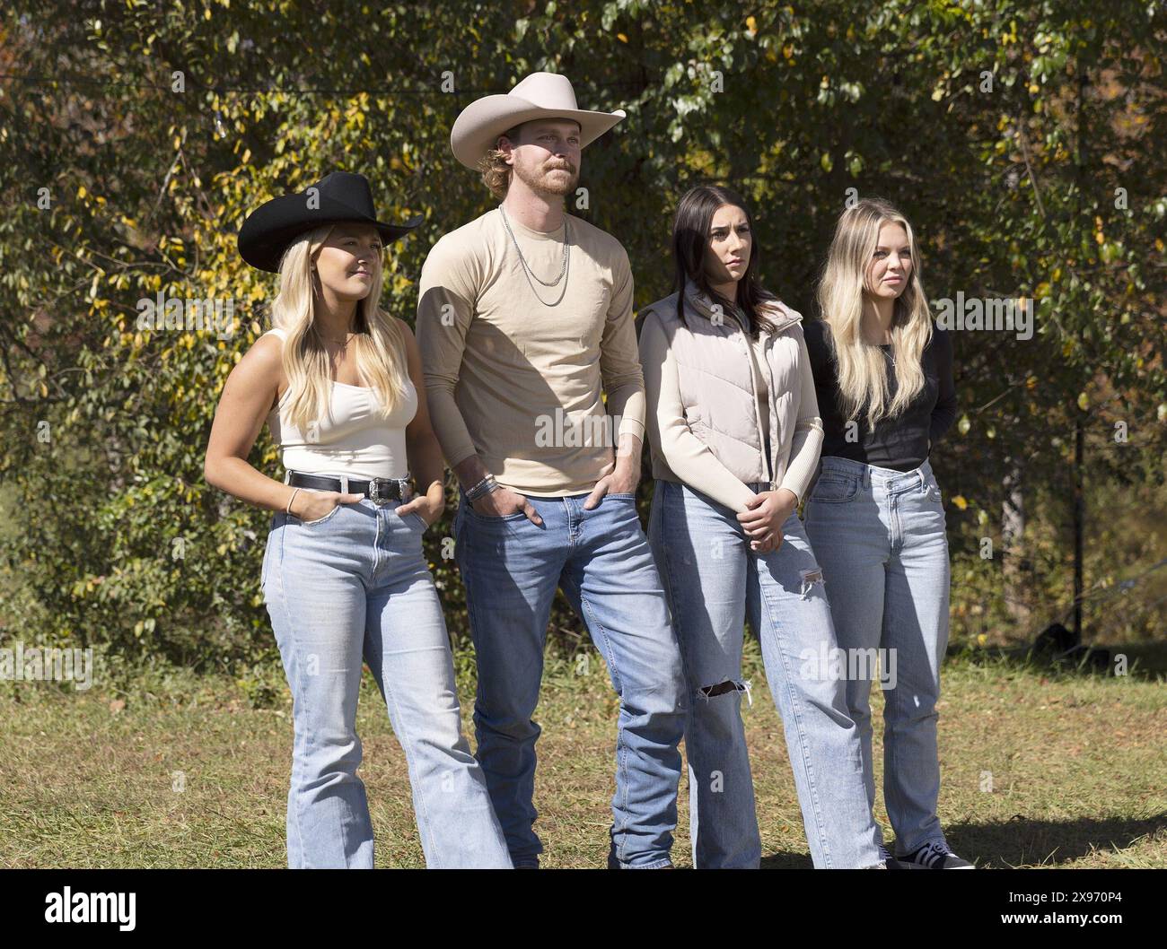 FARMER WANTS A WIFE, from left: dater Rachel Woods, farmer Nathan ...