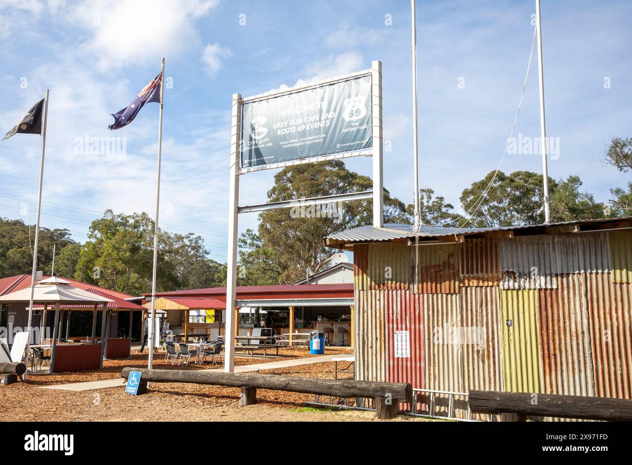 Australian rural cafe, the Grey Gum international cafe on Putty Road in ...