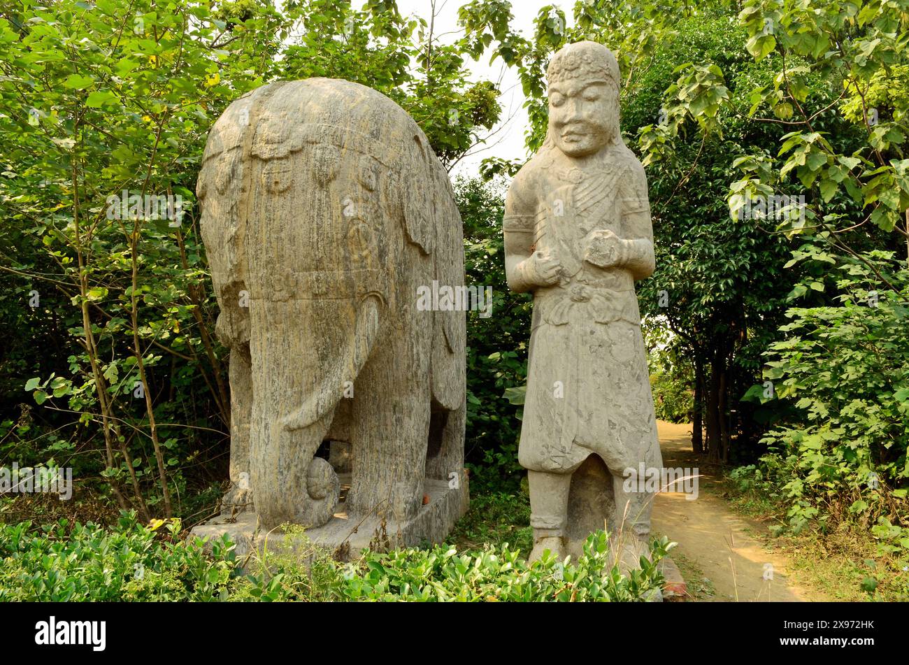 Ancient Stone Statues on Sacred Way, North Song Dynasty Imperial Tombs ...