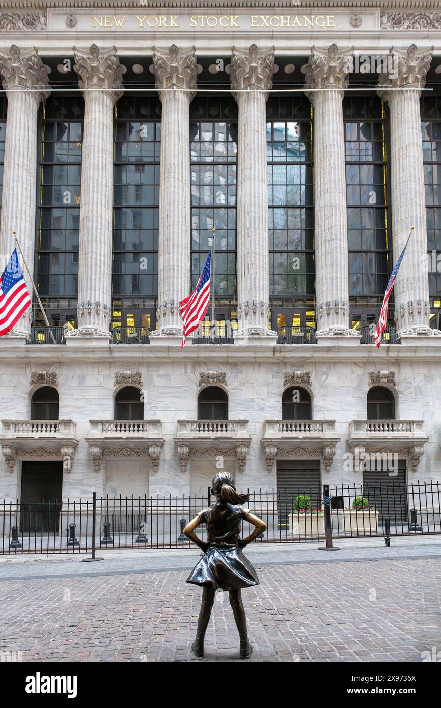 New York Stock Exchange building on Wall Street in Manhattan, New York ...