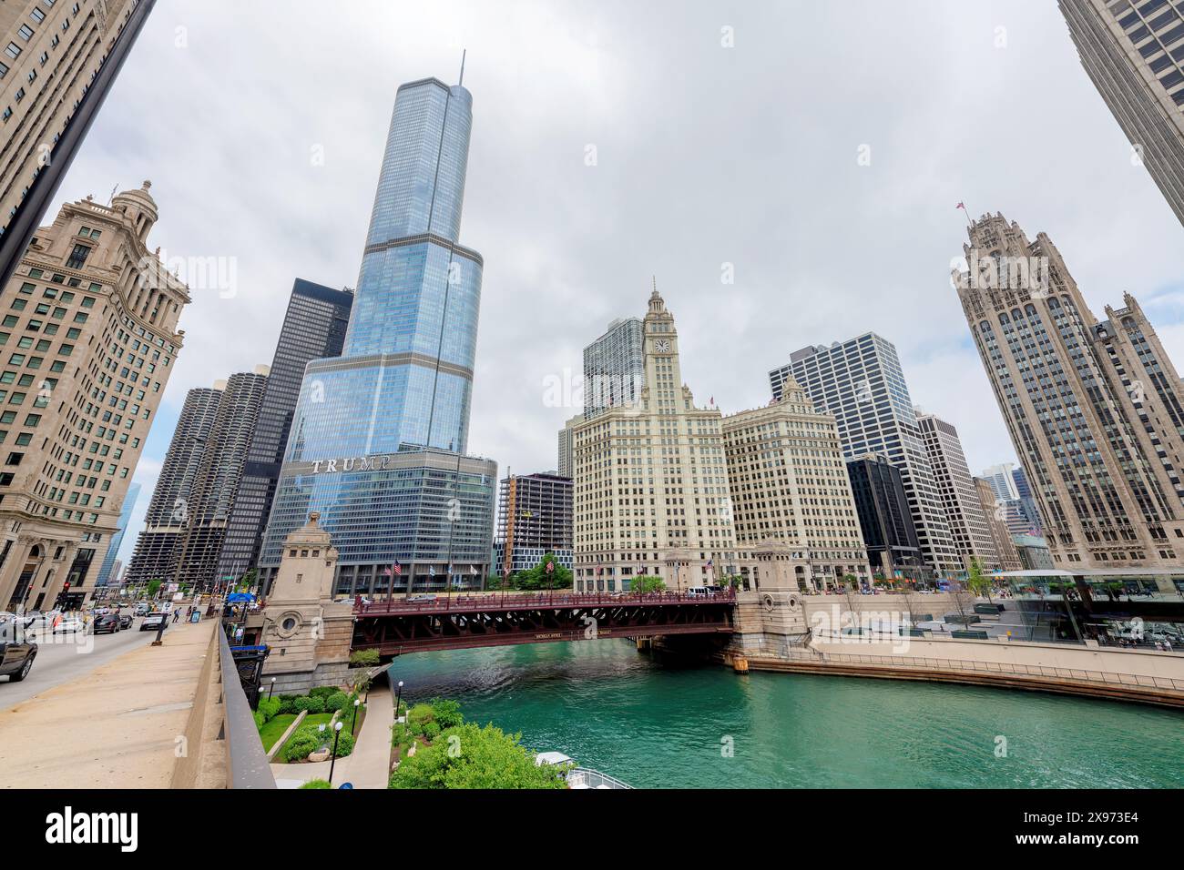Downtown with promenade hi-res stock photography and images - Alamy