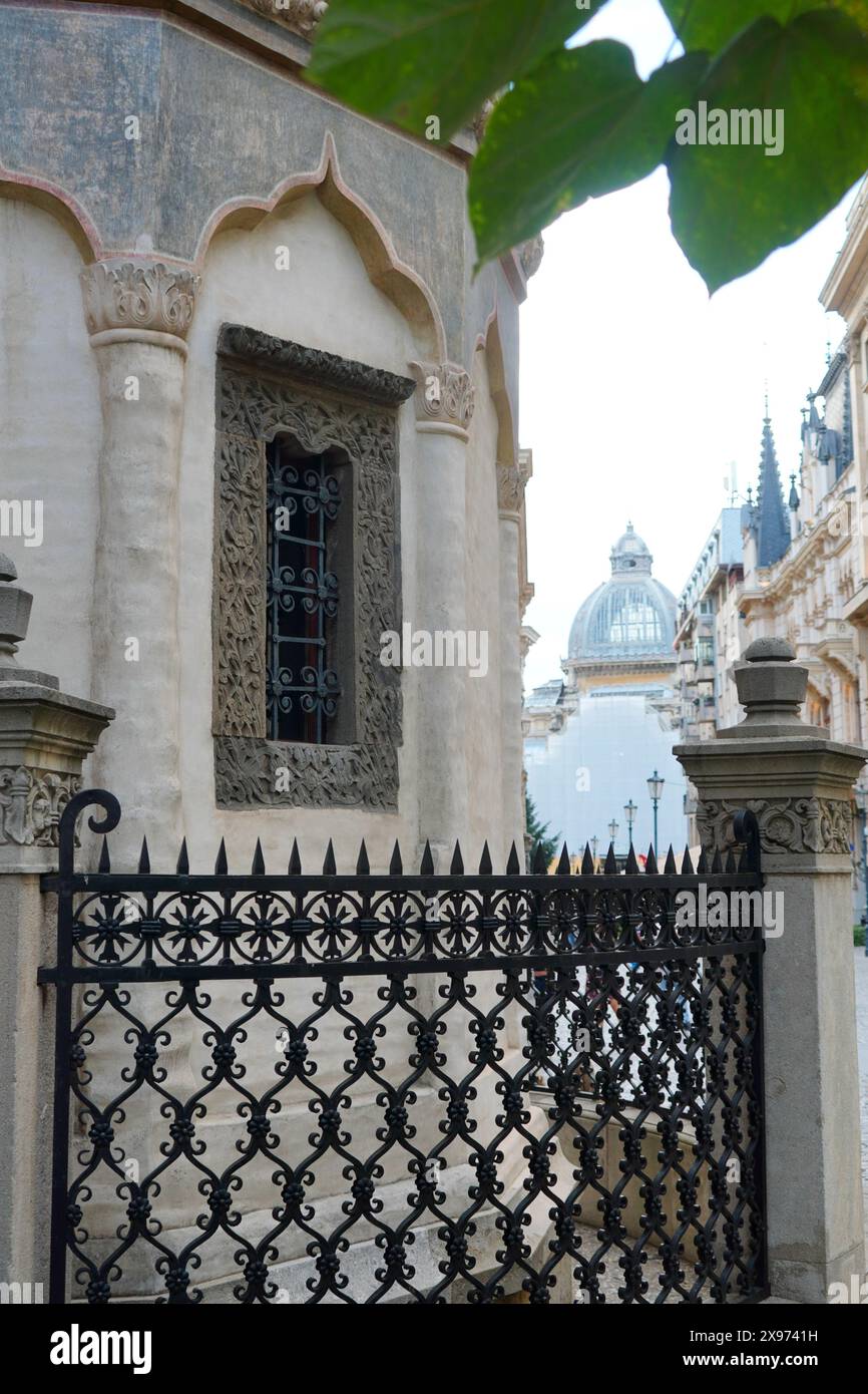Beautiful decorated window of Stavropoleos monastery in old center of ...