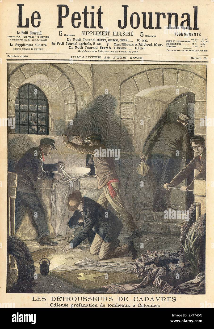 Sunday graphic newspaper hi-res stock photography and images - Alamy