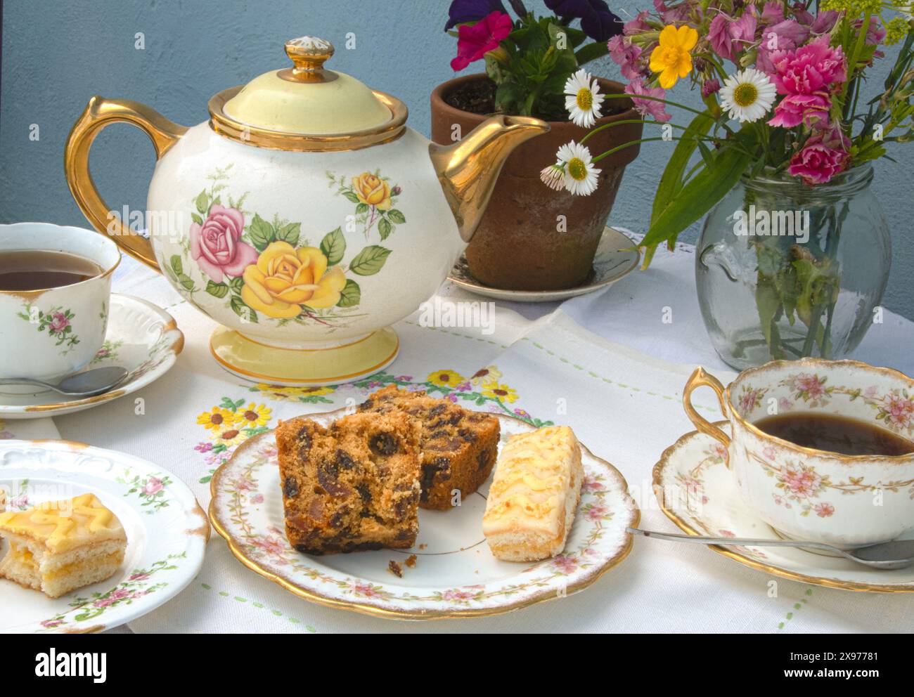 Traditional afternoon tea party hight tea Stock Photo - Alamy