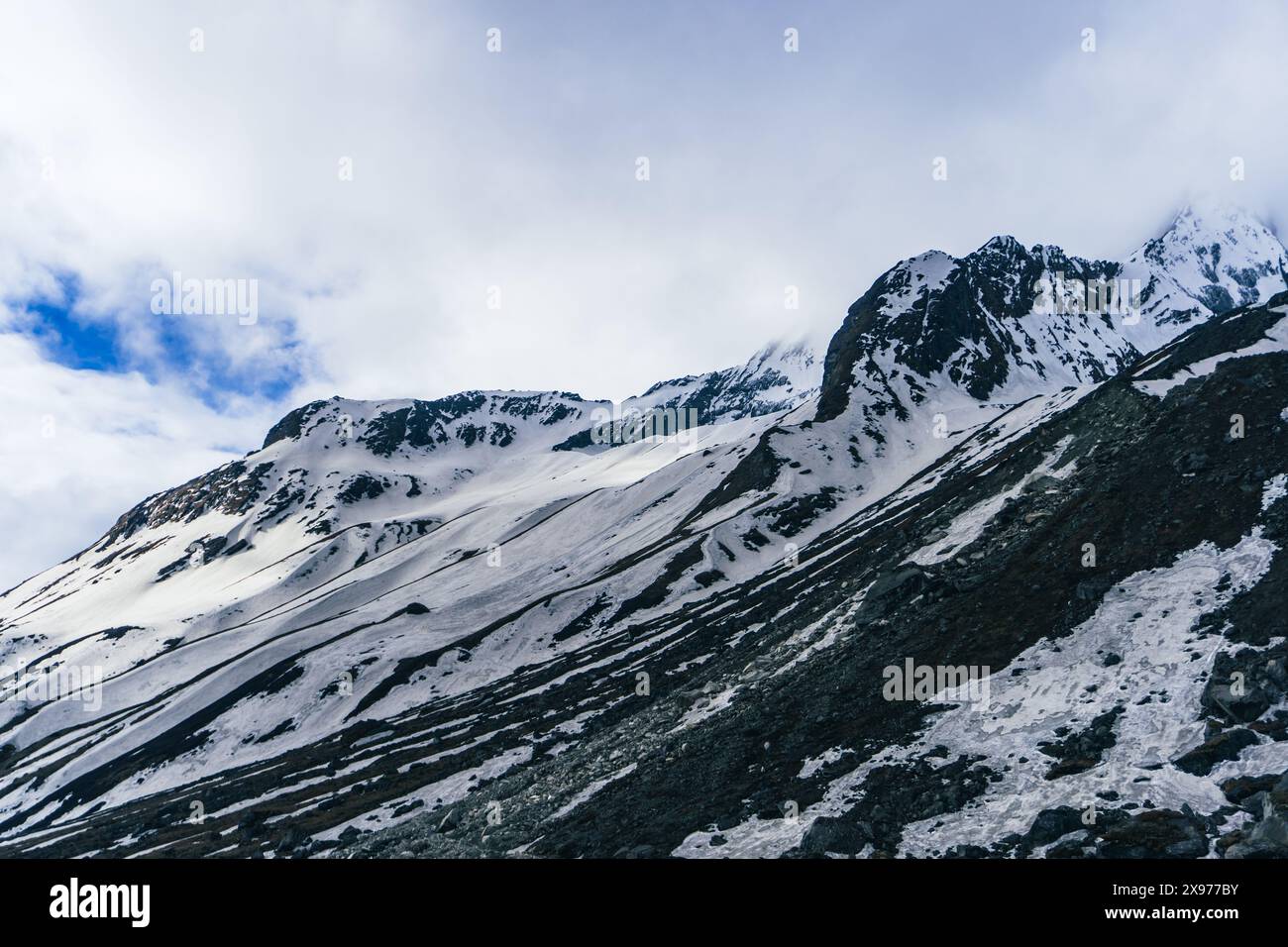 snow covered mountain peaks, Mountain in nepal, mount everest country ...
