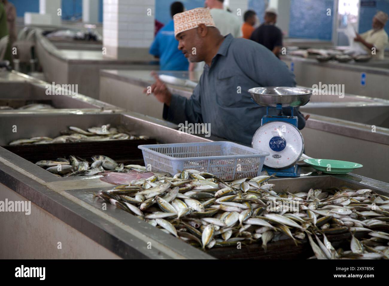inside fish suq mutrah suq oman middle east Stock Photo - Alamy