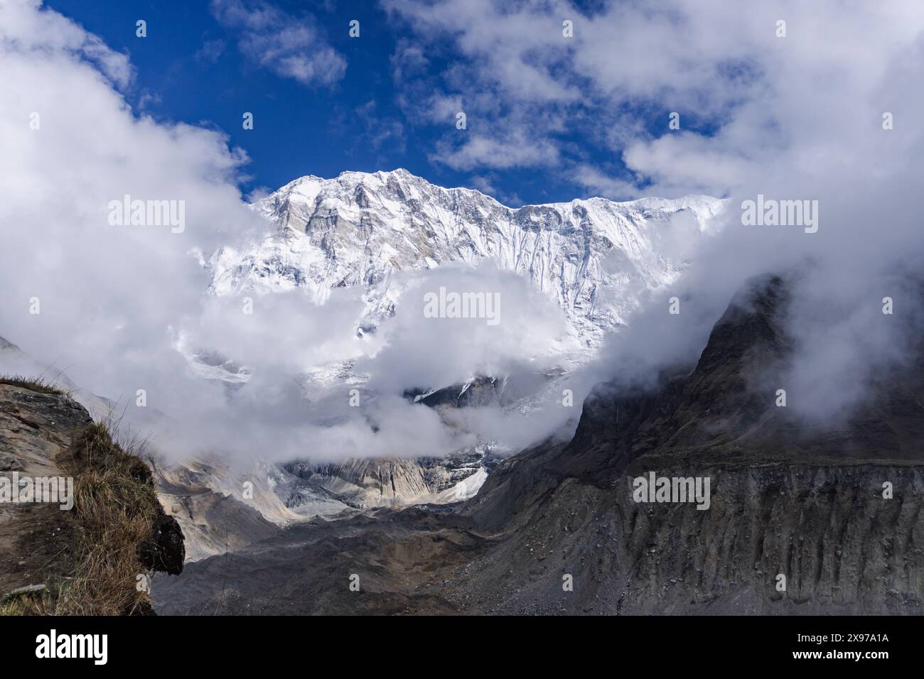 snow covered mountain peaks, Mountain in nepal, mount everest country ...