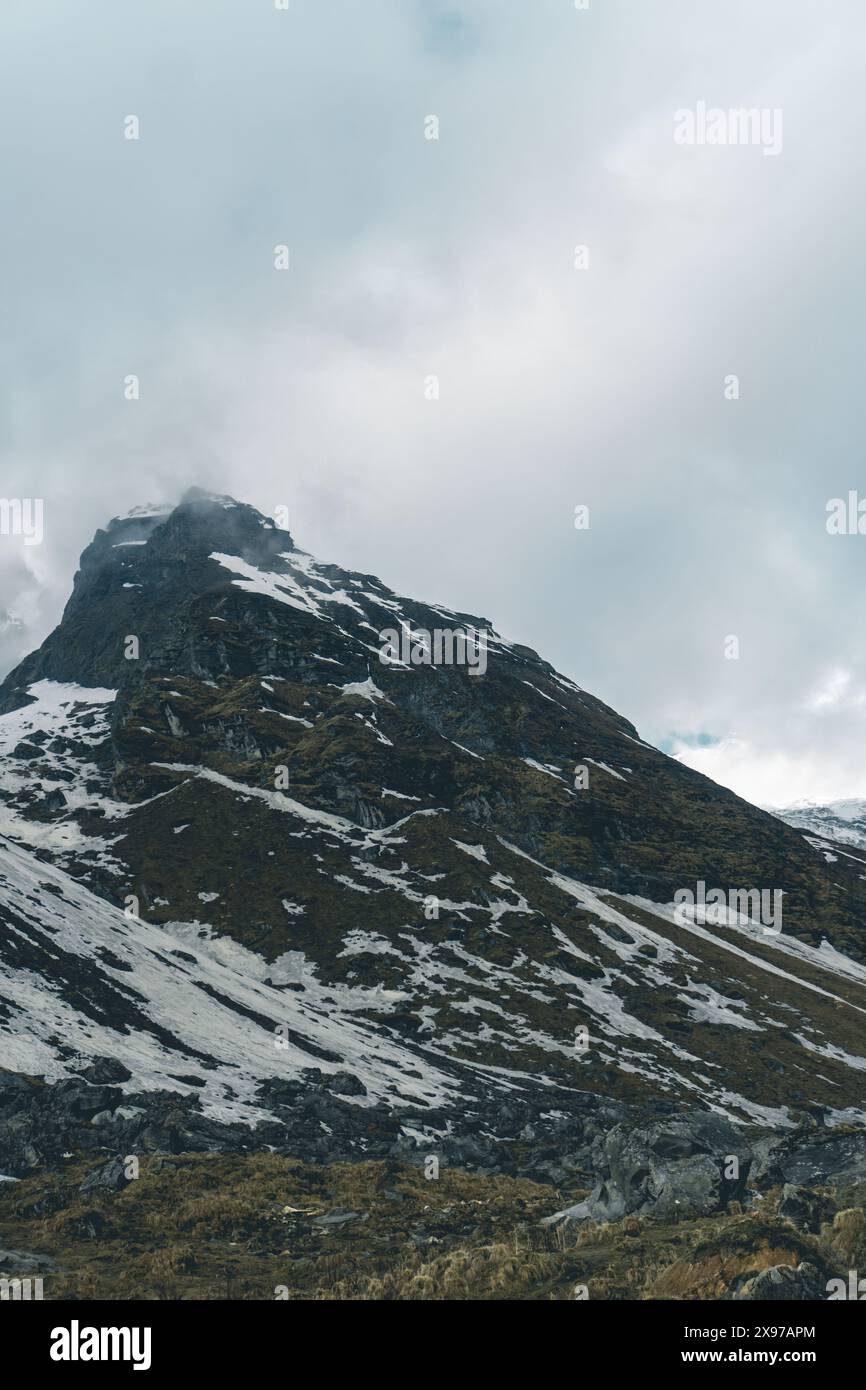 snow covered mountains, landscape with clouds and mountain, annapurna ...