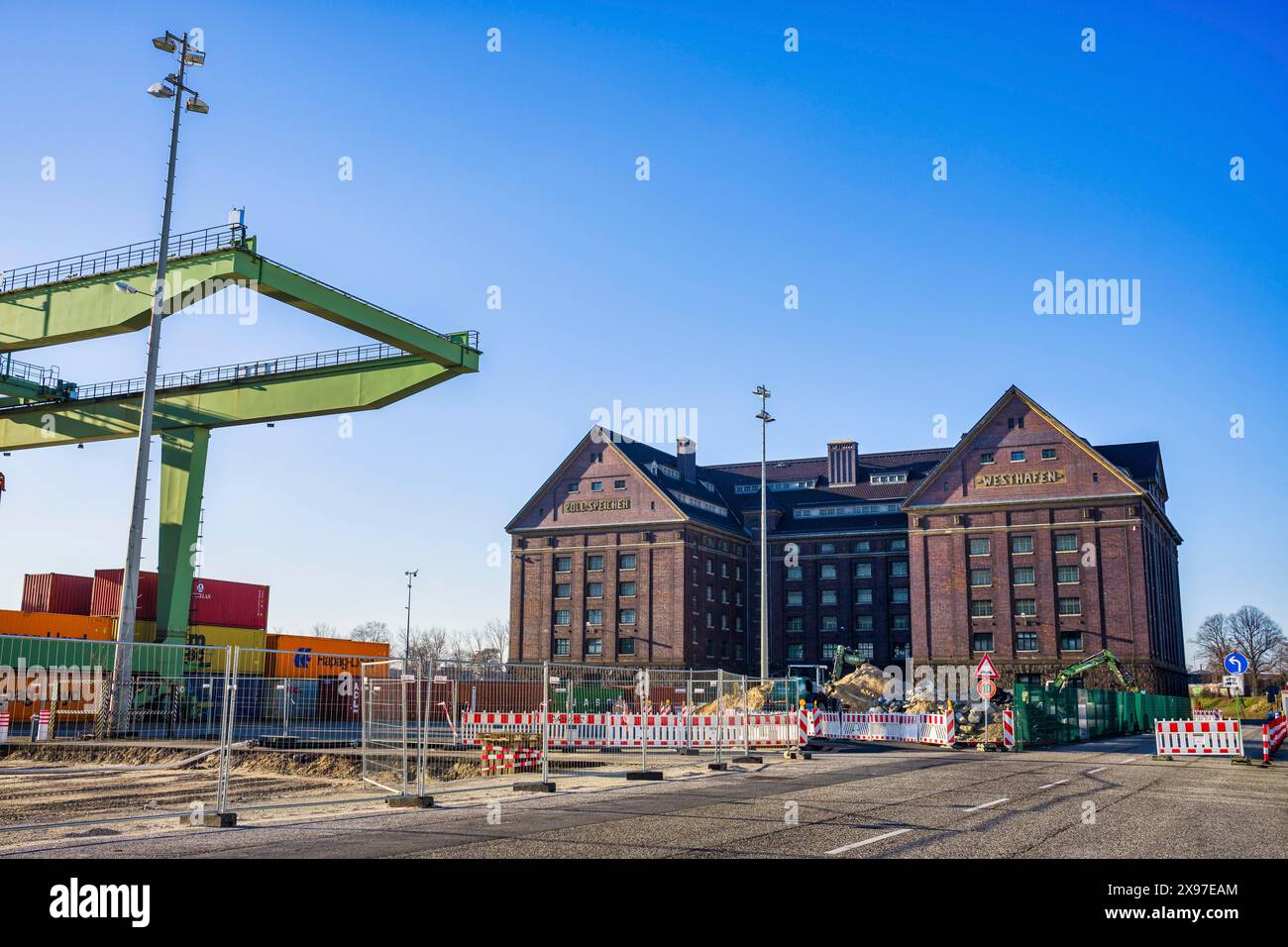 Customs warehouse in Westhafen, Berlin, Germany Stock Photo - Alamy