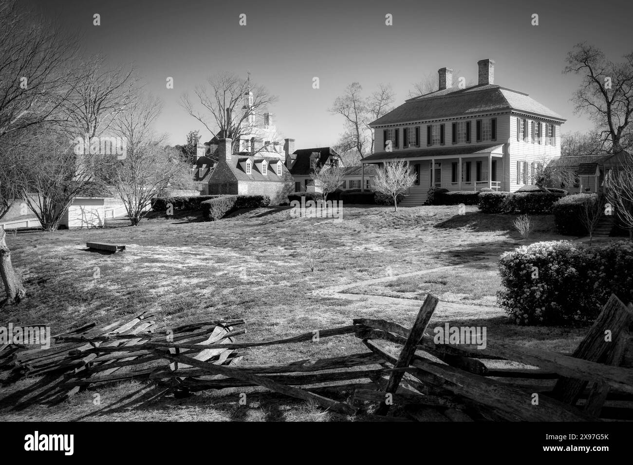 The back yard of the Robert Carter House in Colonial Williamsburg Stock ...