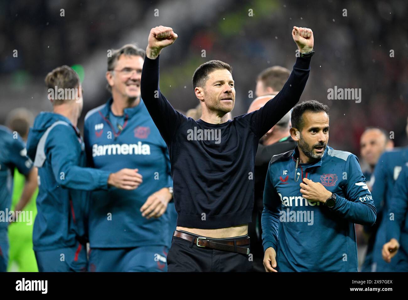 Cheering, joy, coach Xabi Alonso Bayer 04 Leverkusen, gesture, gesture ...
