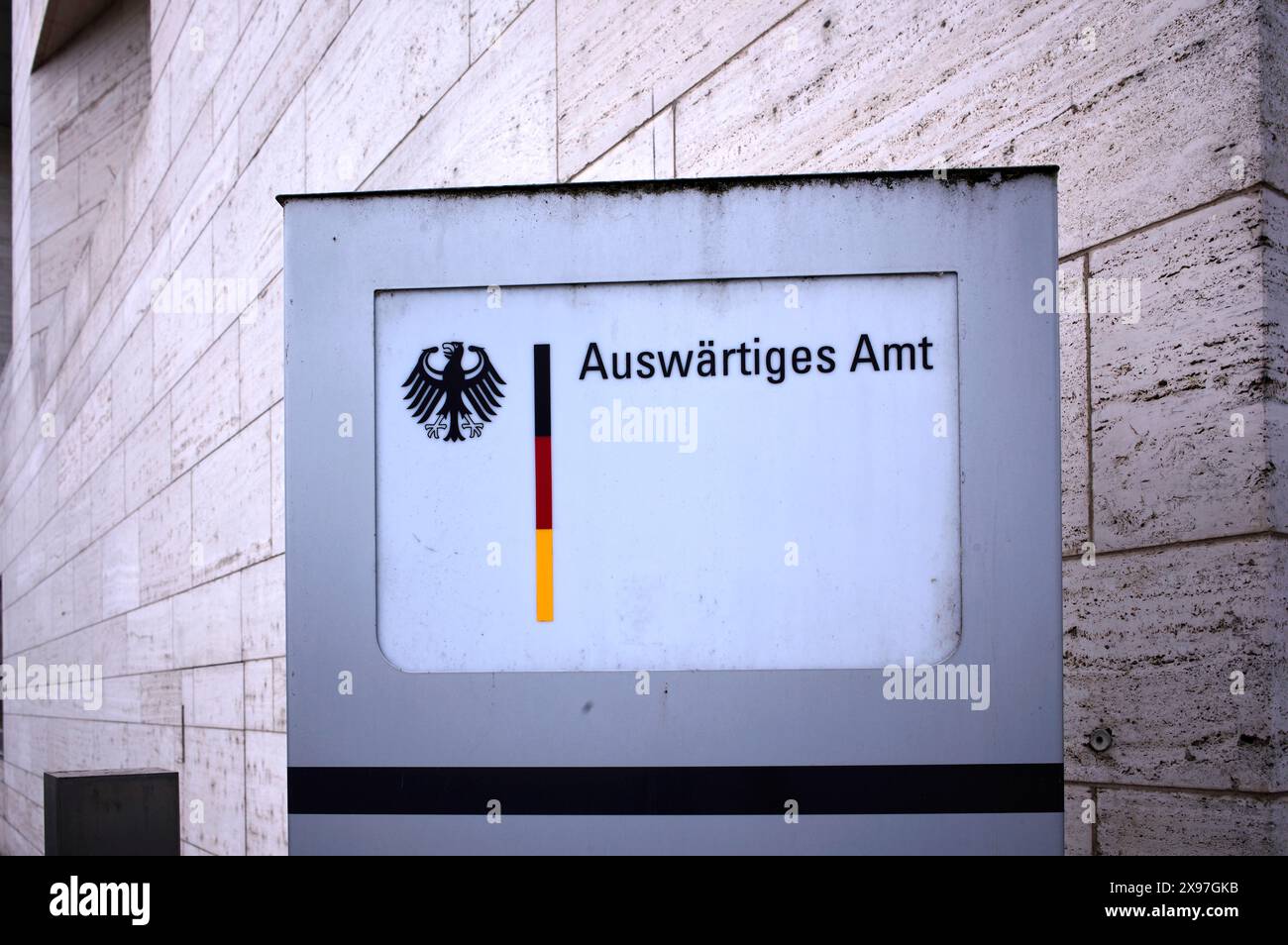 Berlin coat of arms hi-res stock photography and images - Alamy