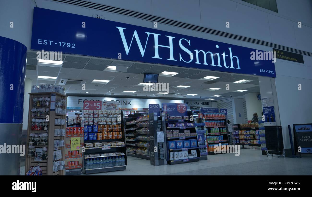 WH Smith newsagent at Gatwick airporrt, UK Stock Photo - Alamy