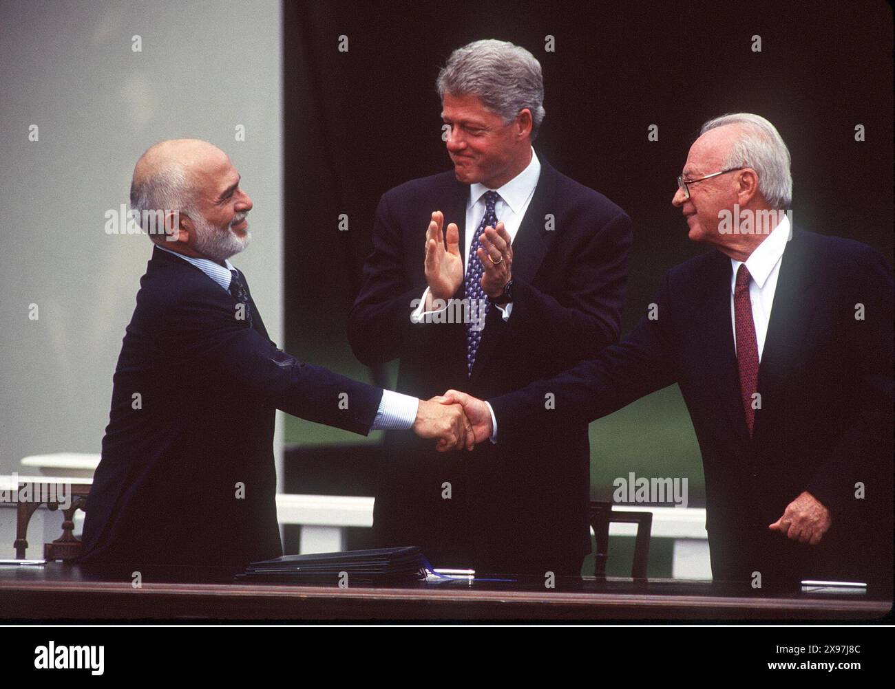 Jordan israel peace treaty 1994 hi-res stock photography and images - Alamy