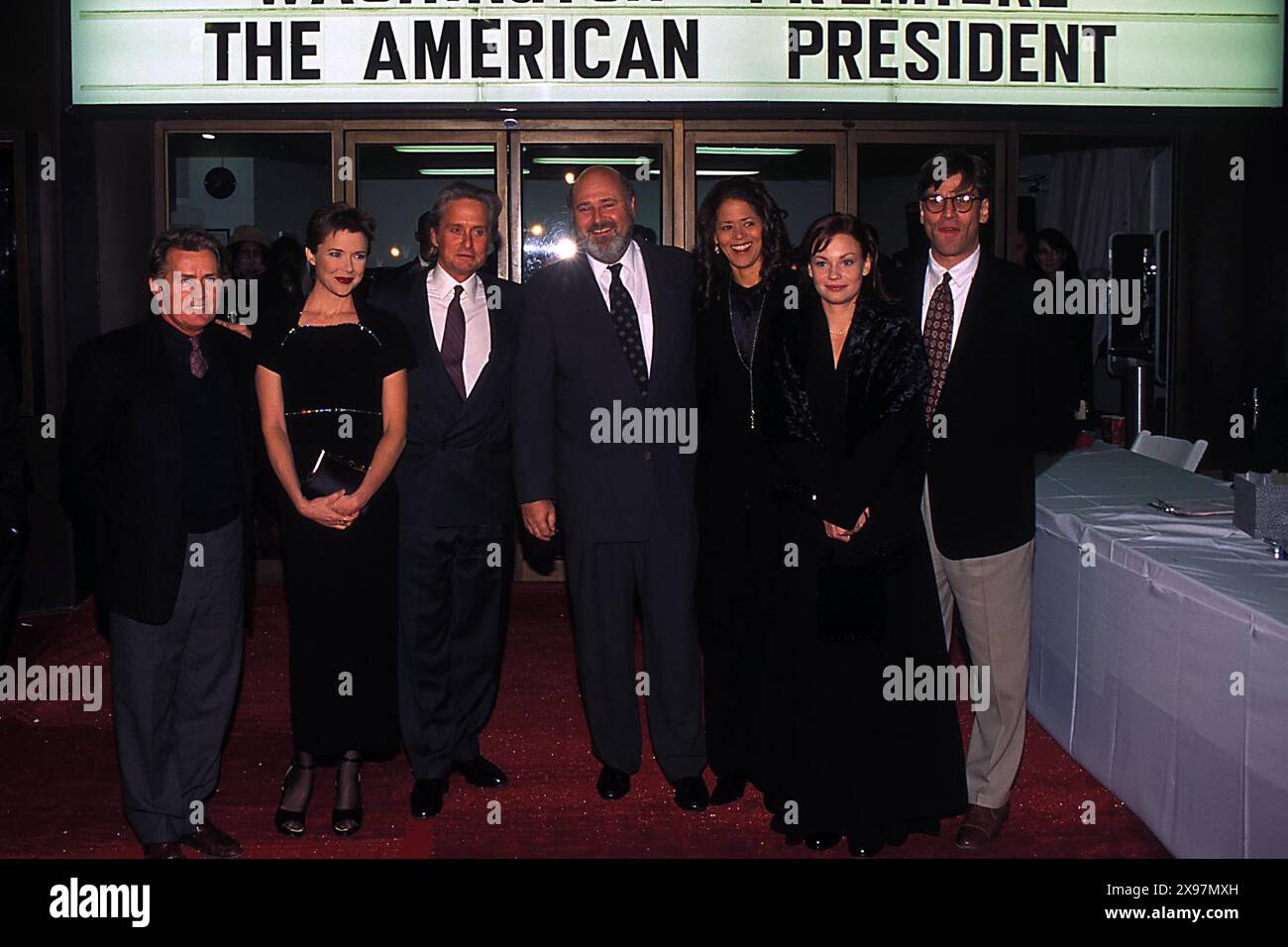 Nov. 9, 1995 - K23354EG.AMERICAN PRESIDENT PREMIERE .11-09-1995. JAMES ...