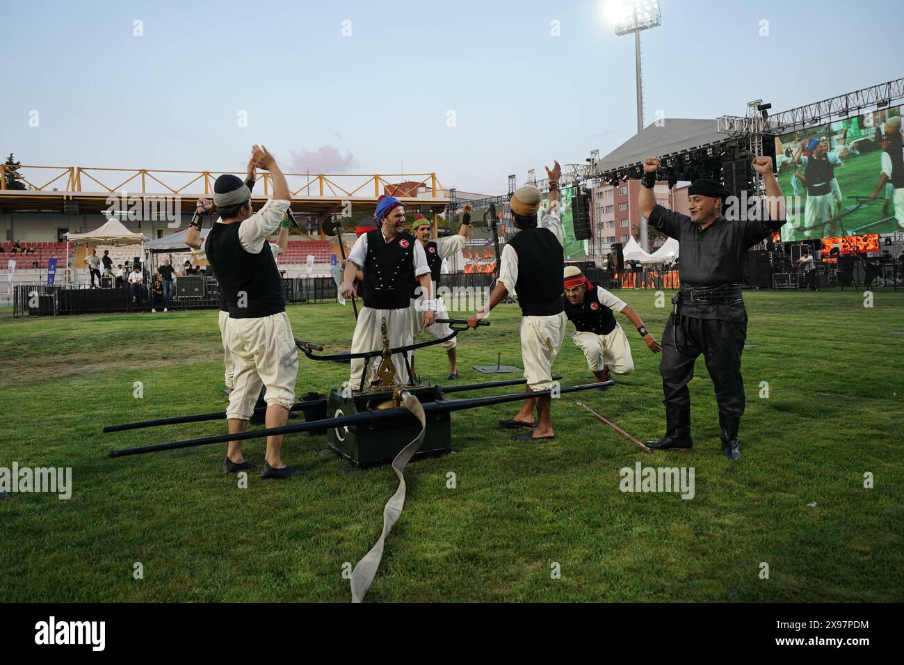 ISTANBUL, TURKIYE - SEPTEMBER 02, 2023: Reanimation of Ottoman Fire ...