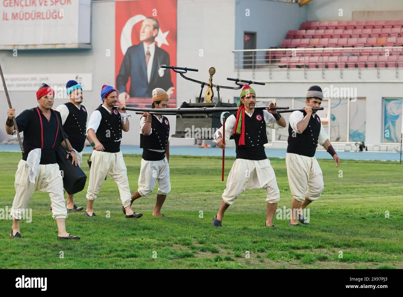 ISTANBUL, TURKIYE - SEPTEMBER 02, 2023: Reanimation of Ottoman Fire ...