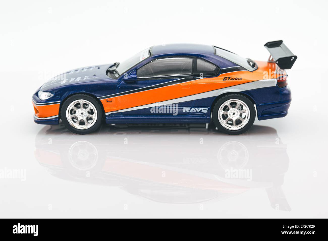 Fast&Furious Nissan Silvia (S15) "Mona Lisa" 1:43 model car, side view ...