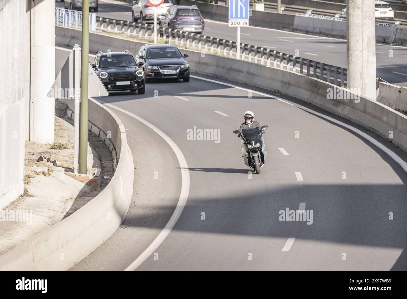 A motorcycle, known in Spanish with the abbreviation moto, is a two ...