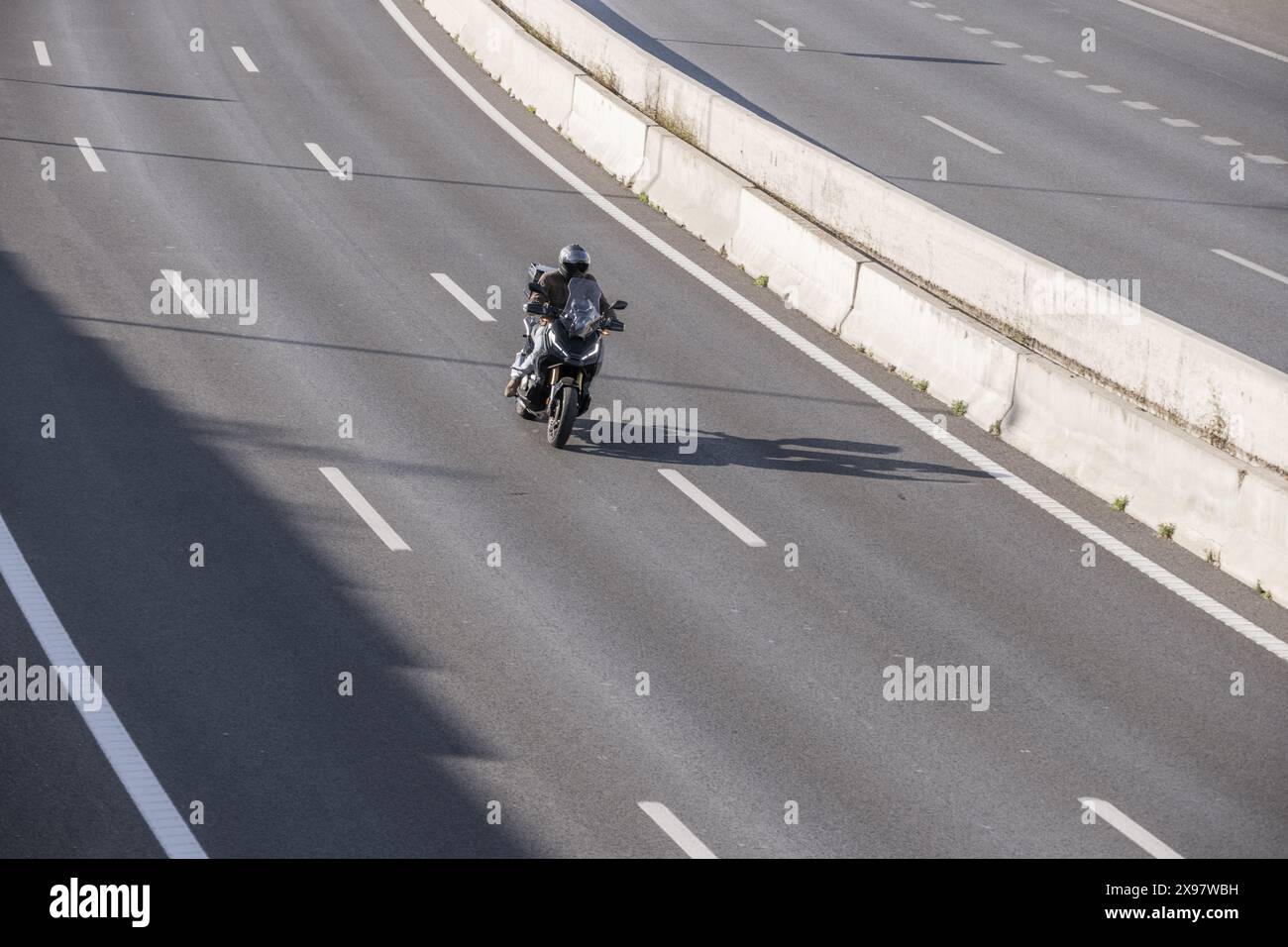 The riding position of the motorcyclist depends on the shape of the ...