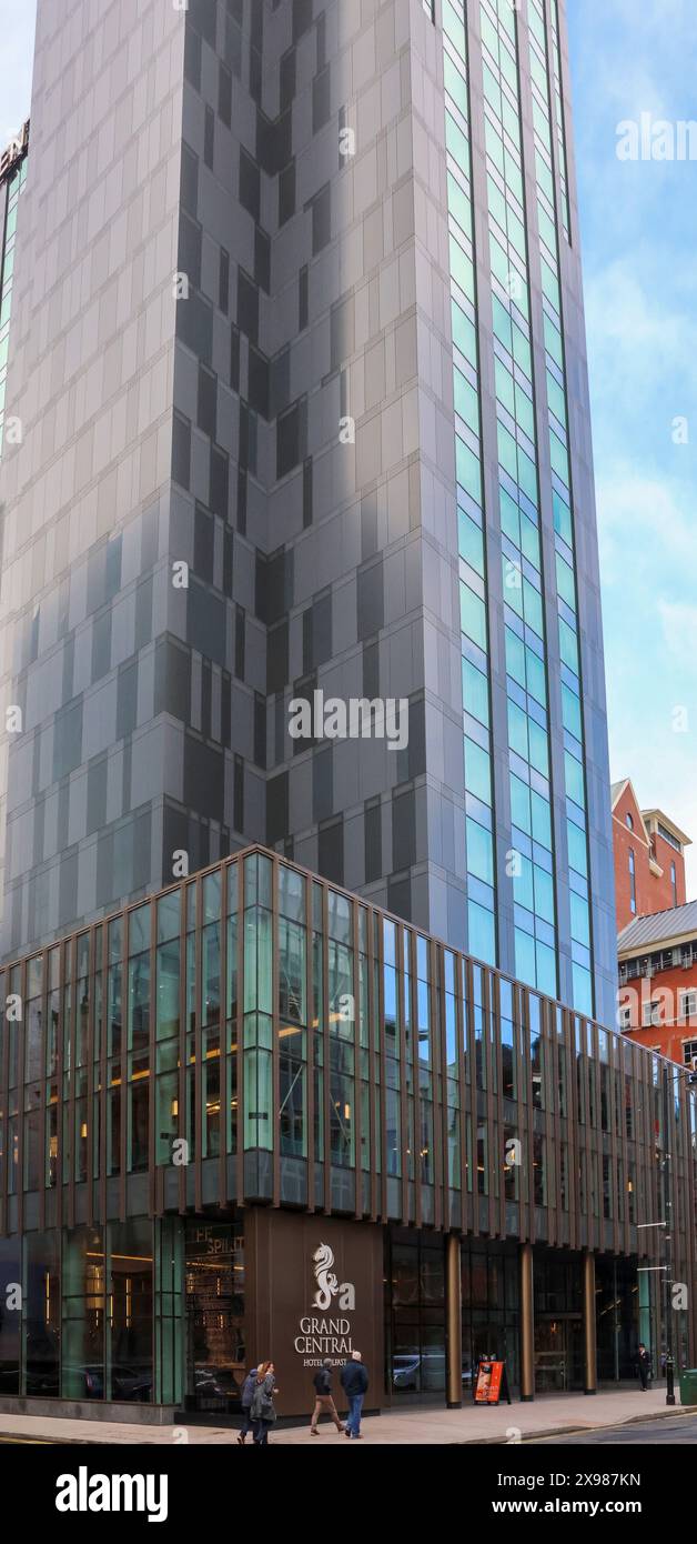 Street view front-entrance The Grand Central Hotel in Belfast - high ...