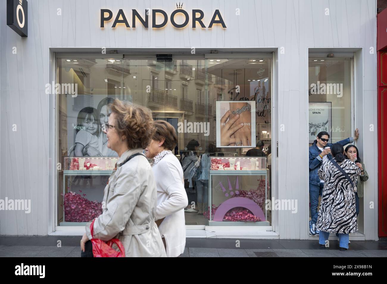 Pandora 2024 hi-res stock photography and images - Alamy
