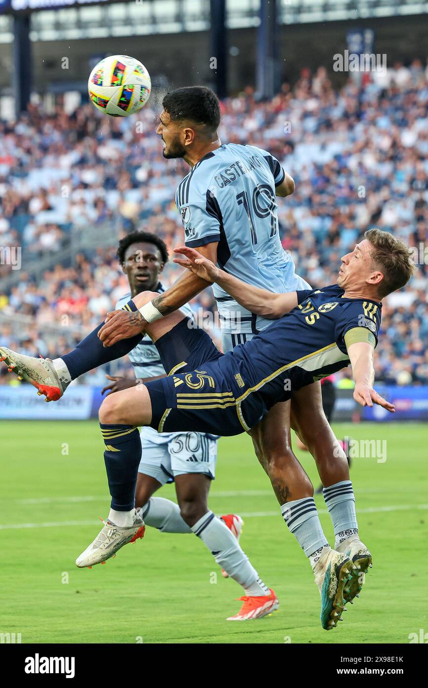 Kansas City, KS, USA. 29th May, 2024. Sporting Kansas City defender ...