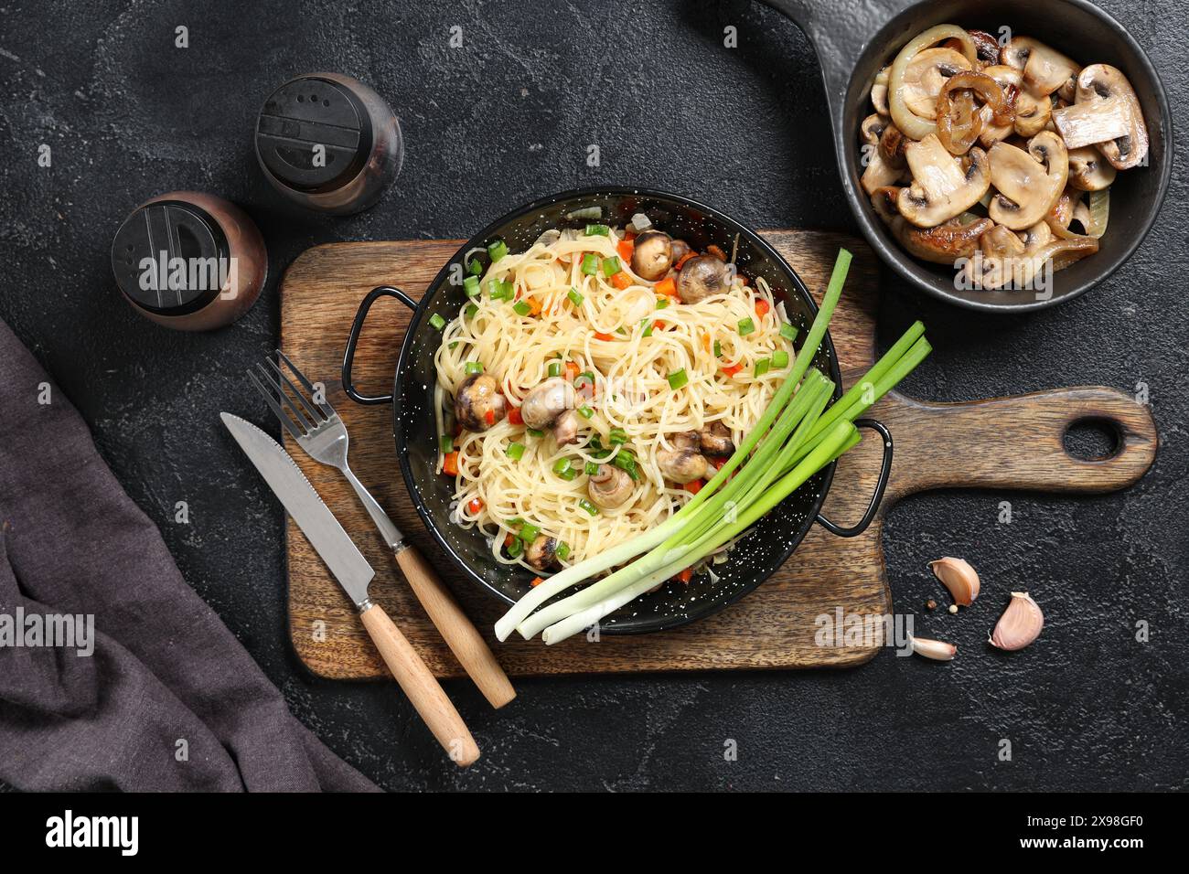 Frying pans tasty pasta hi-res stock photography and images - Alamy