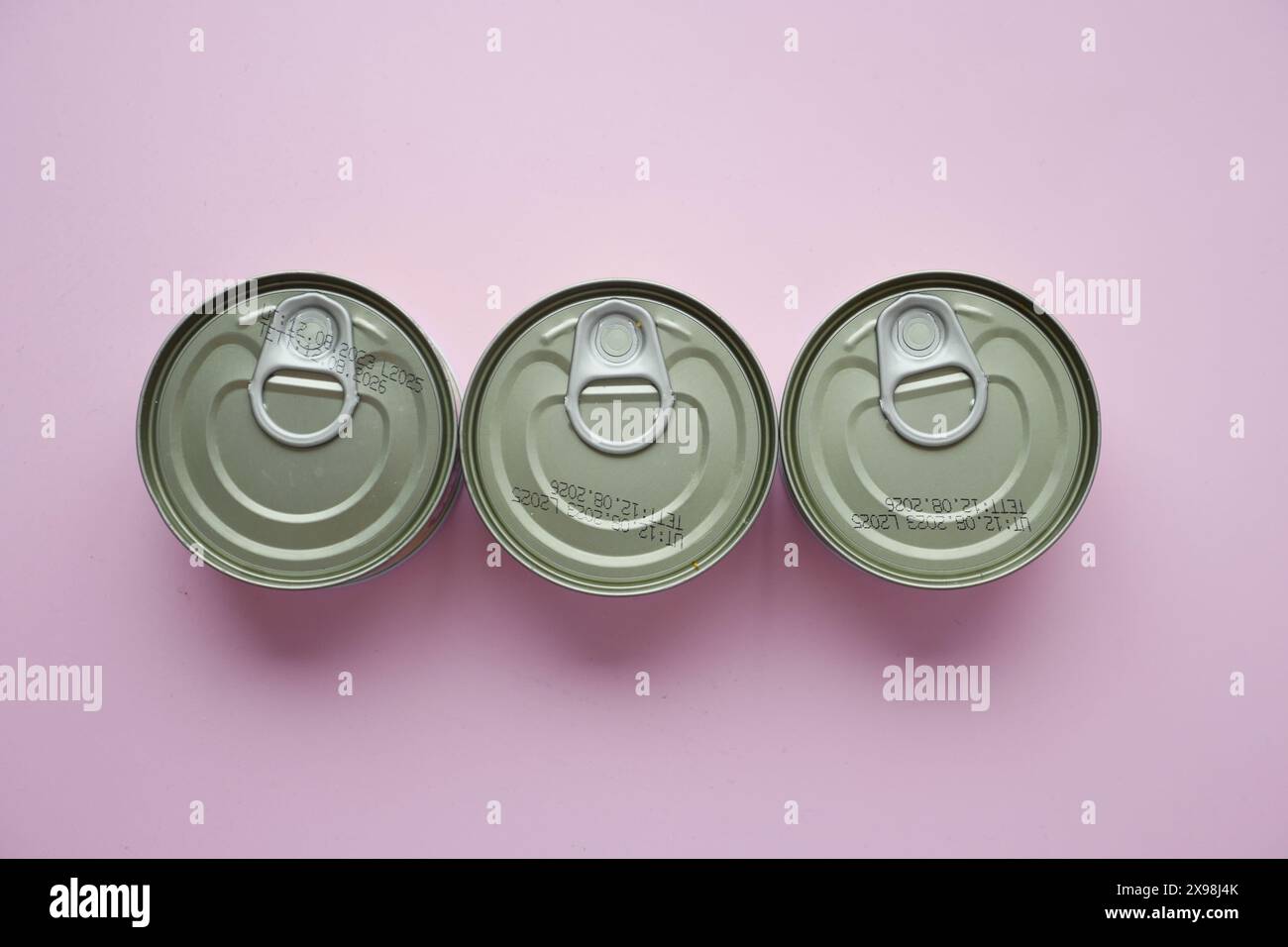 expire date on food can on white background Stock Photo - Alamy