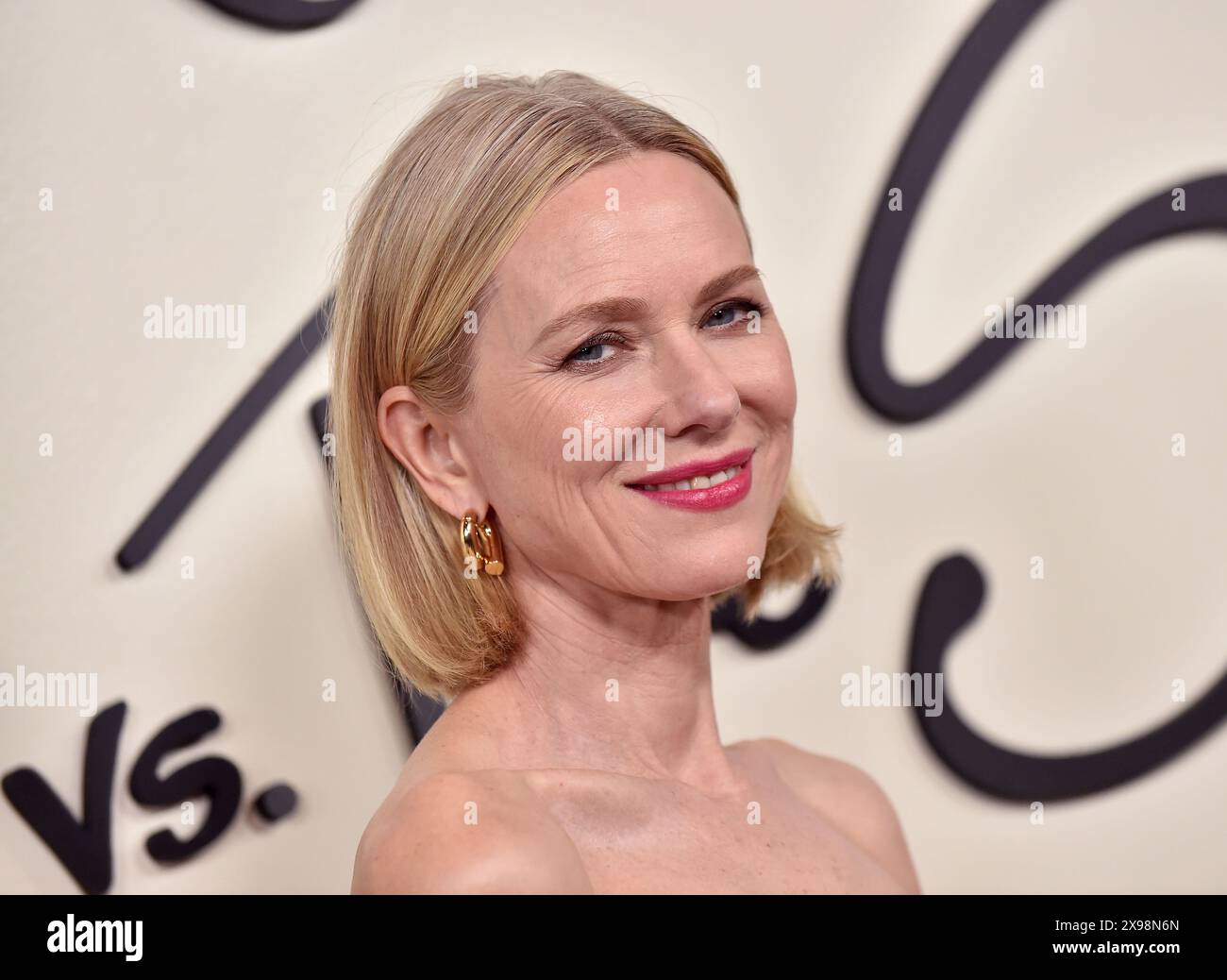 Los Angeles, USA. 31st Dec, 2013. Naomi Watts arriving to FX's “FEUD ...