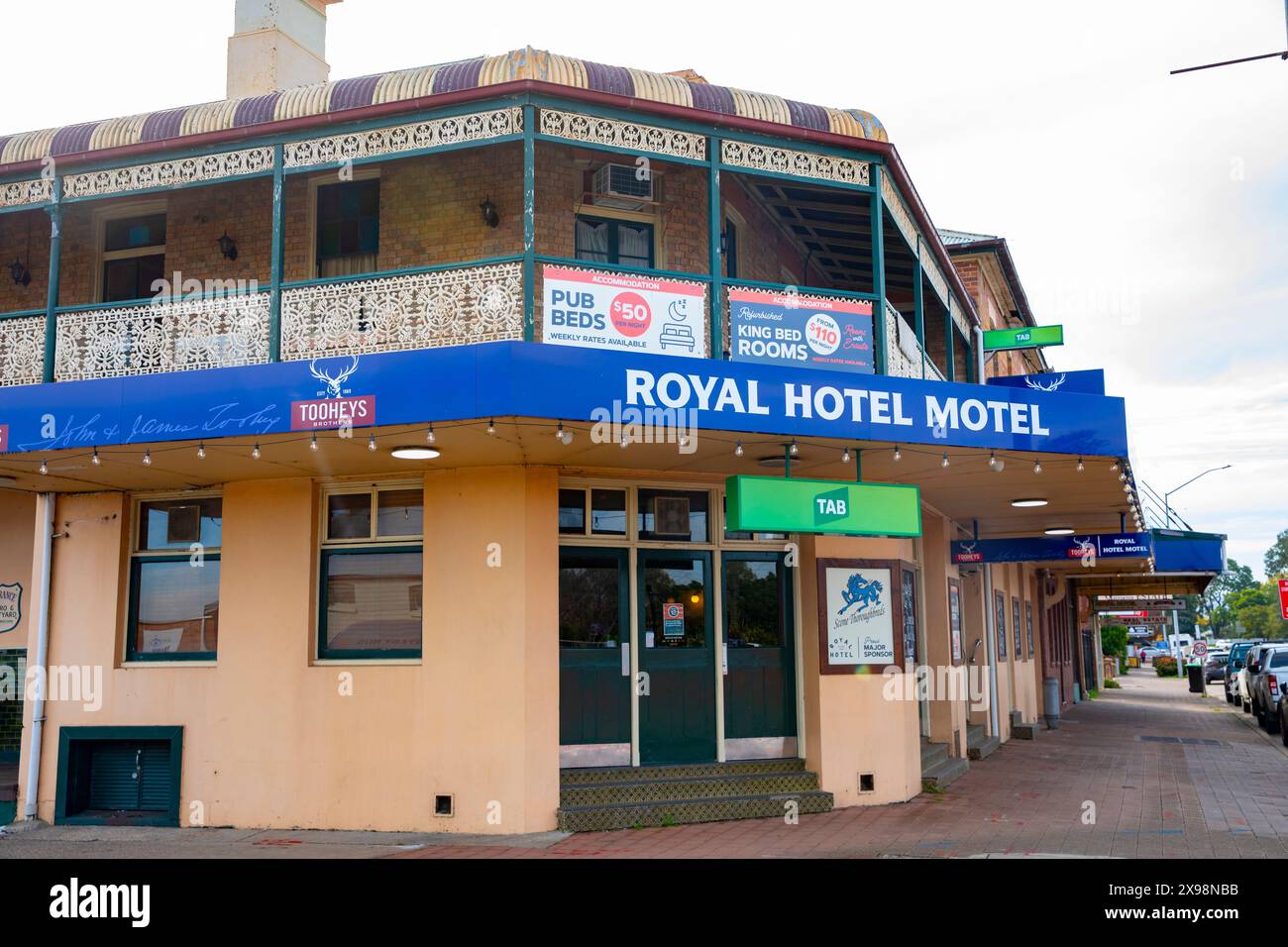 Scone public house hi-res stock photography and images - Alamy