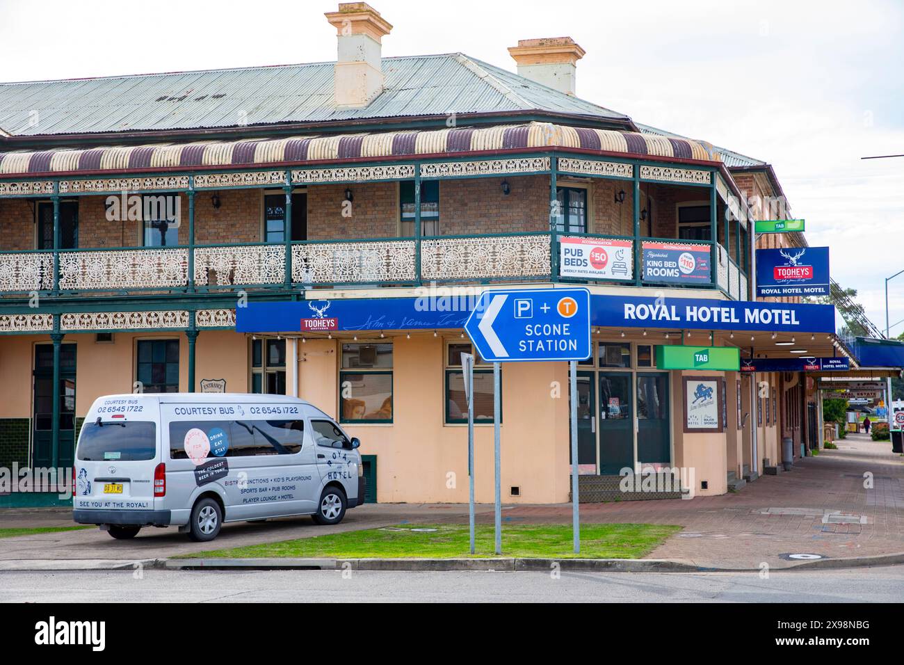 Scone railway station hi-res stock photography and images - Alamy