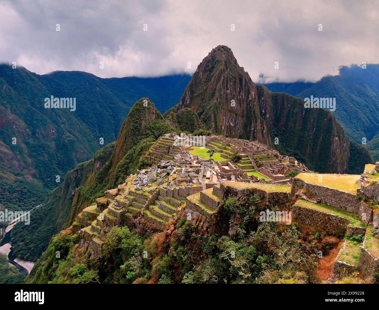 America Perù Machu Picchu inka ruins Stock Photo - Alamy