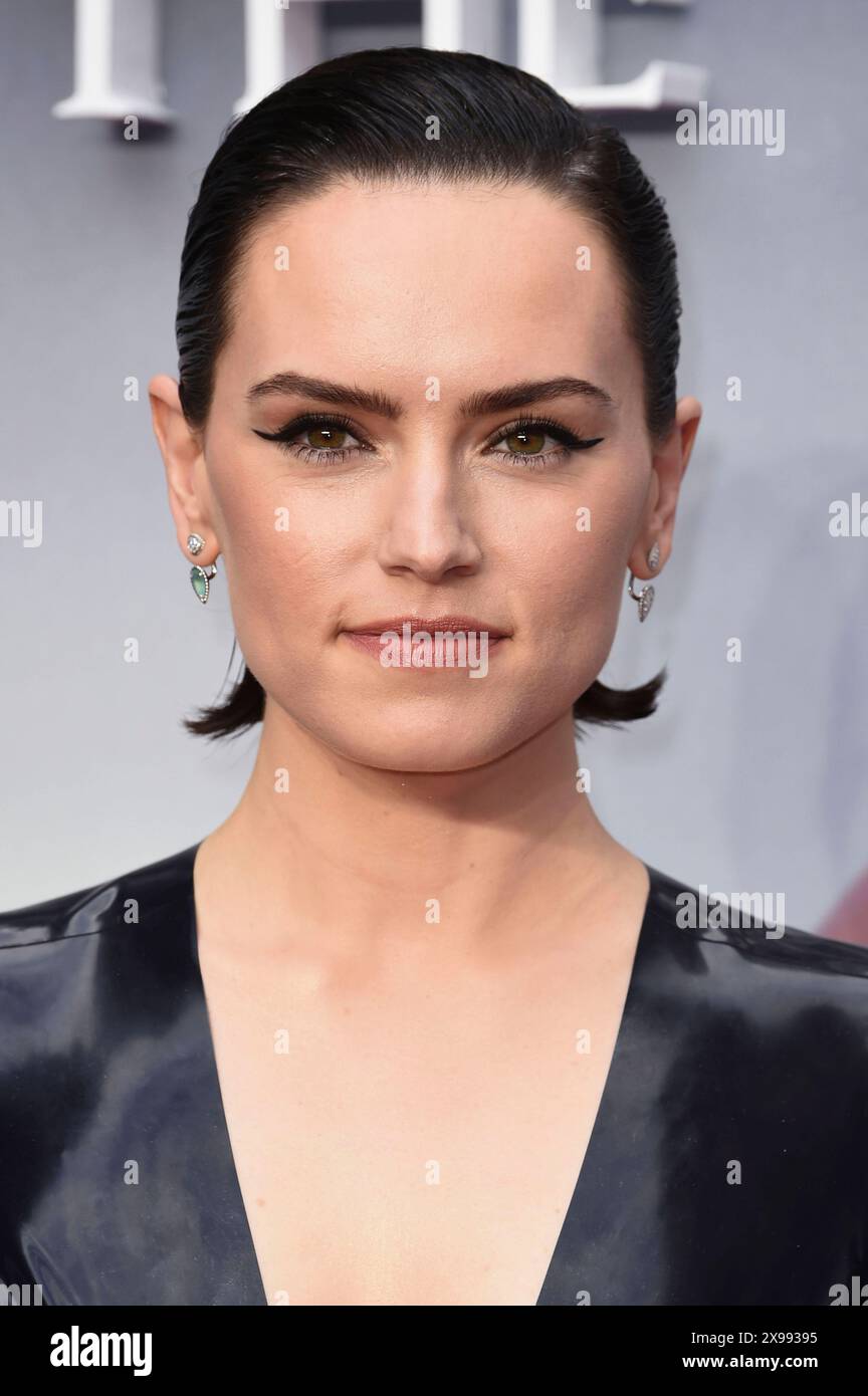 Daisy Ridley bei der Premiere des Kinofilms Young Woman and the Sea im ...