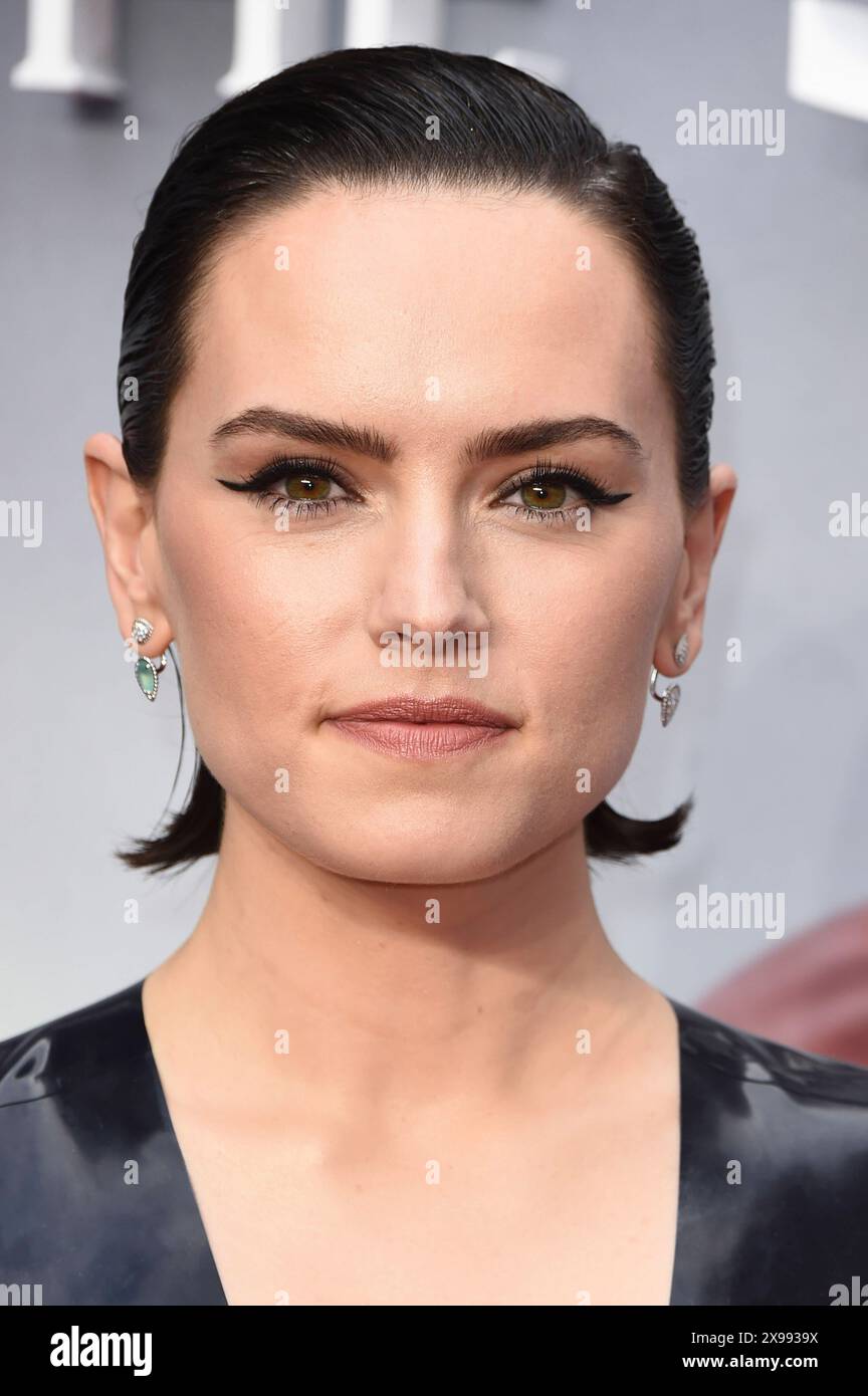Daisy Ridley bei der Premiere des Kinofilms Young Woman and the Sea im ...