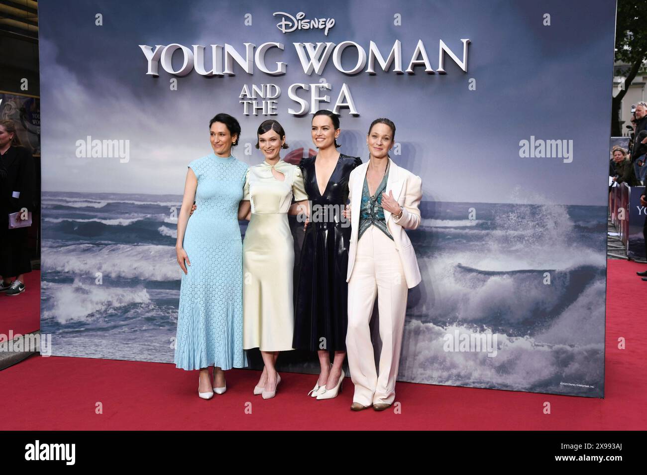 Sian Clifford, Tilda Cobham-Hervey, Daisy Ridley und Jeanette Hain bei ...