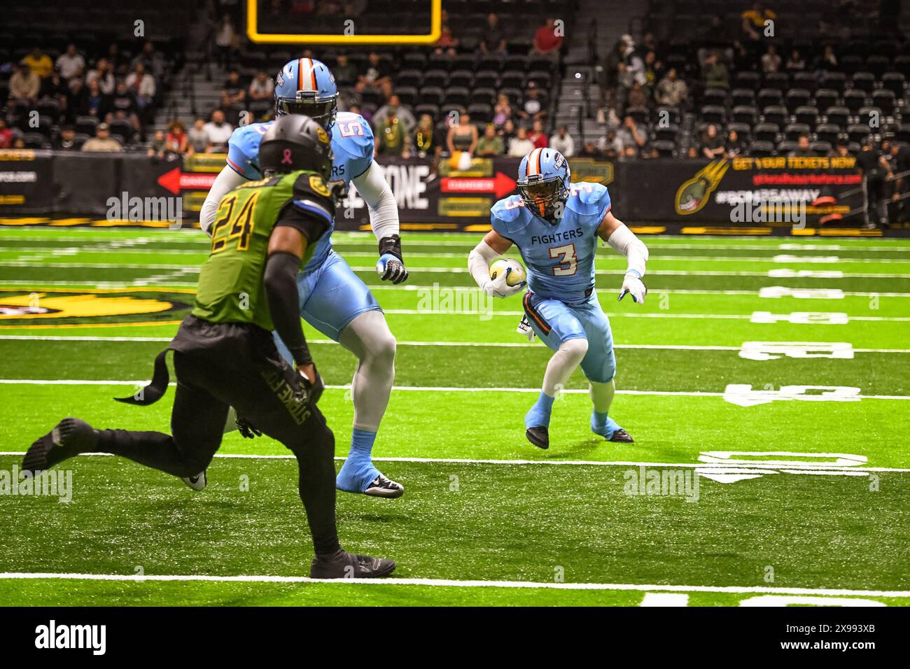 Frisco Fighters running back Jimmy Smith (3) runs the ball down field ...