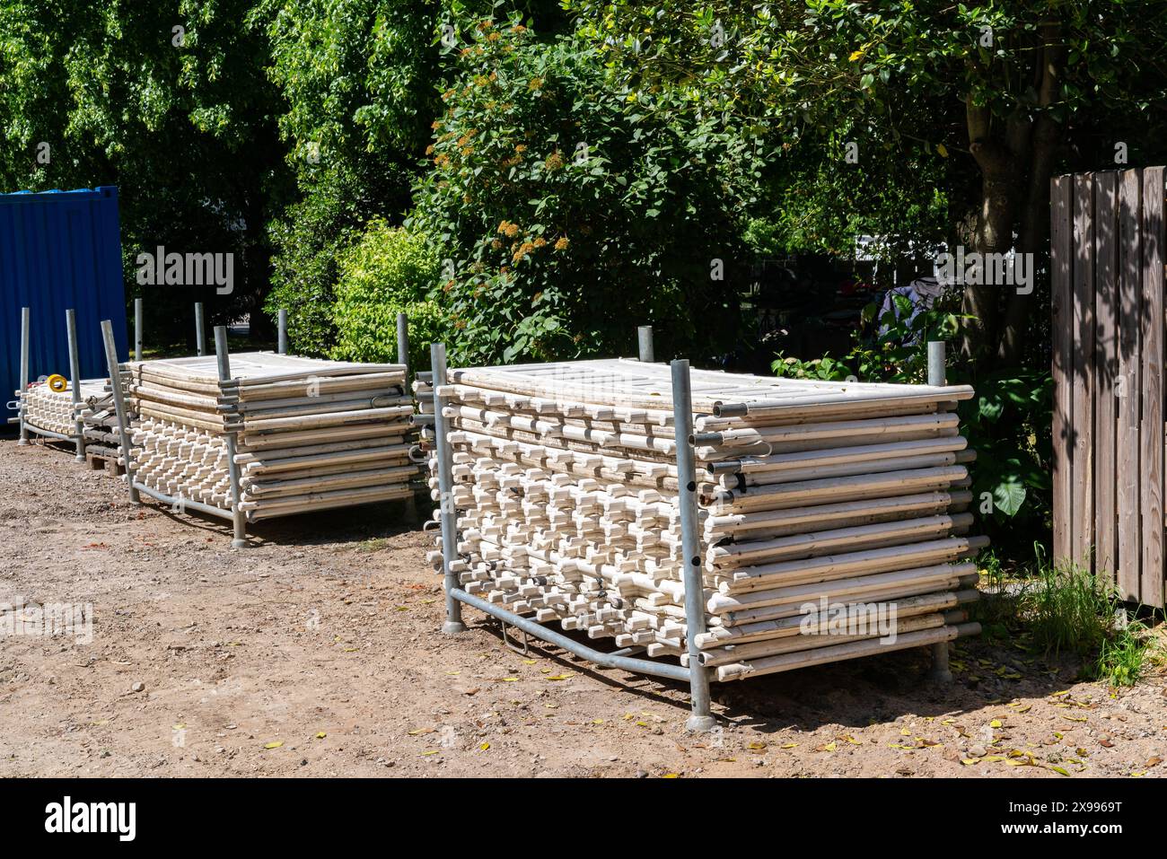 Plastic safety fencing construction hi-res stock photography and images ...