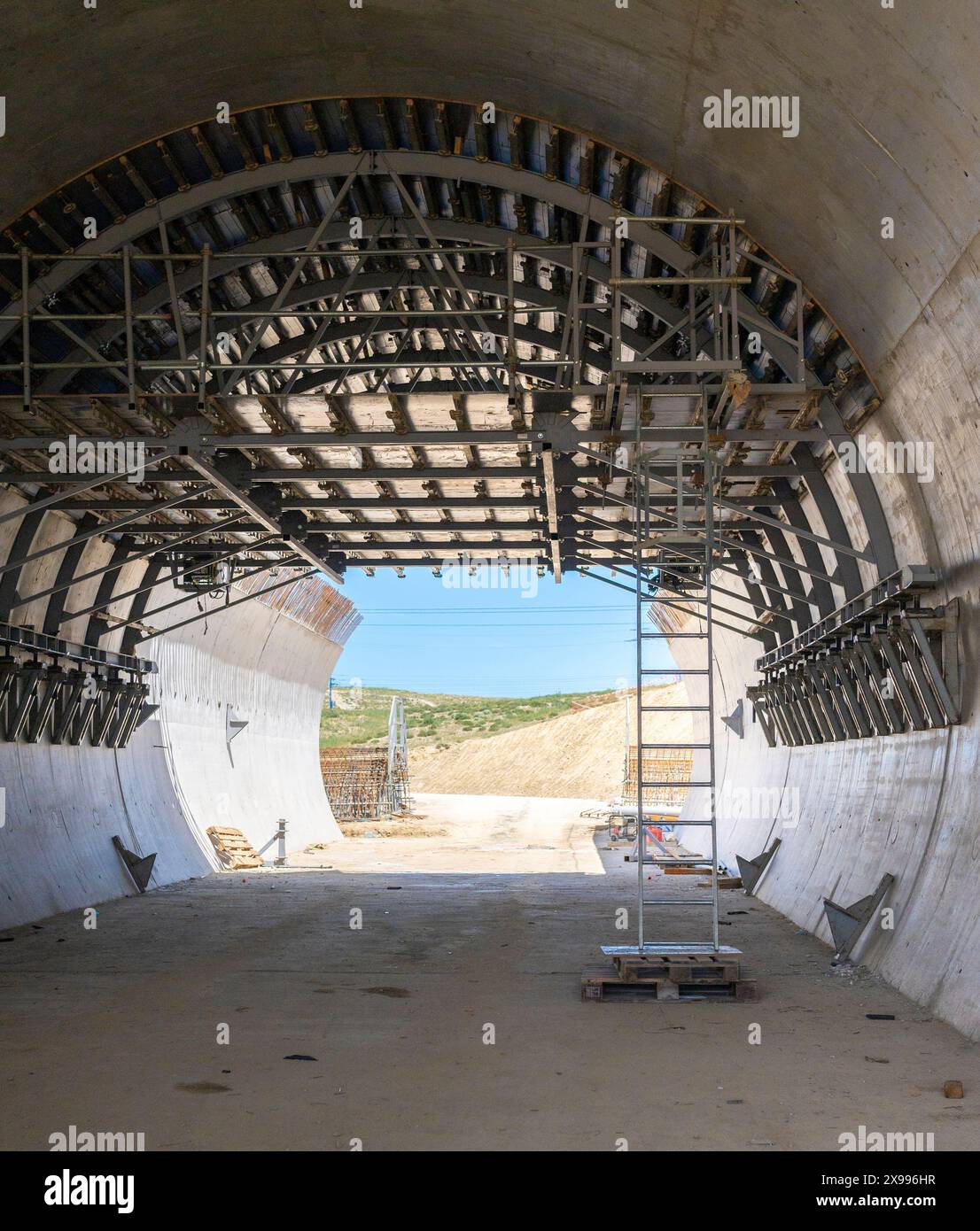 Structural engineering excellence hi-res stock photography and images ...