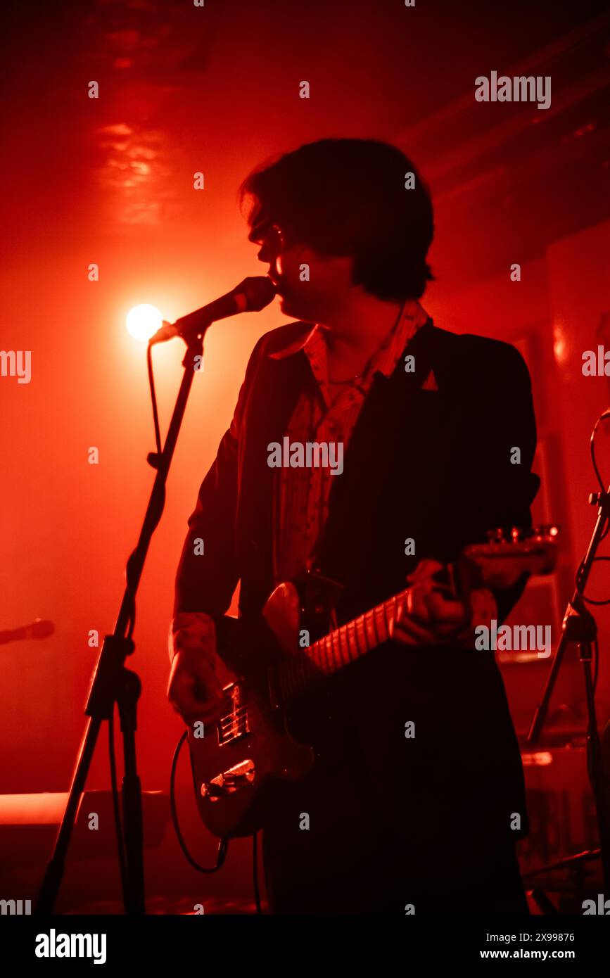 London, United Kingdom. 29th May 2024. Evan Williams opens the Strap ...