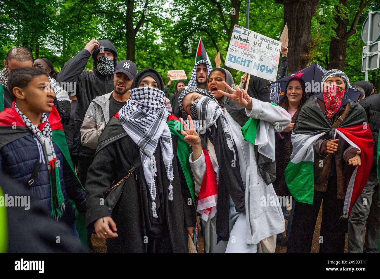 Tweede Karmer, Bezuidenhoutseweg, The Hague, The Netherlands. Tuesday ...