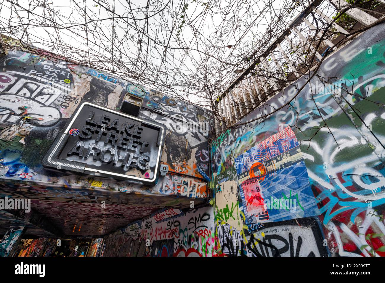 Graffiti in the Leake Street tunnel, Waterloo, London Stock Photo - Alamy