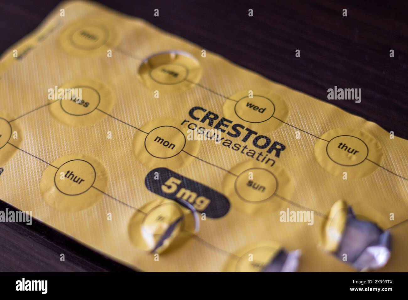 Cholesterol drug crestor hi-res stock photography and images - Alamy