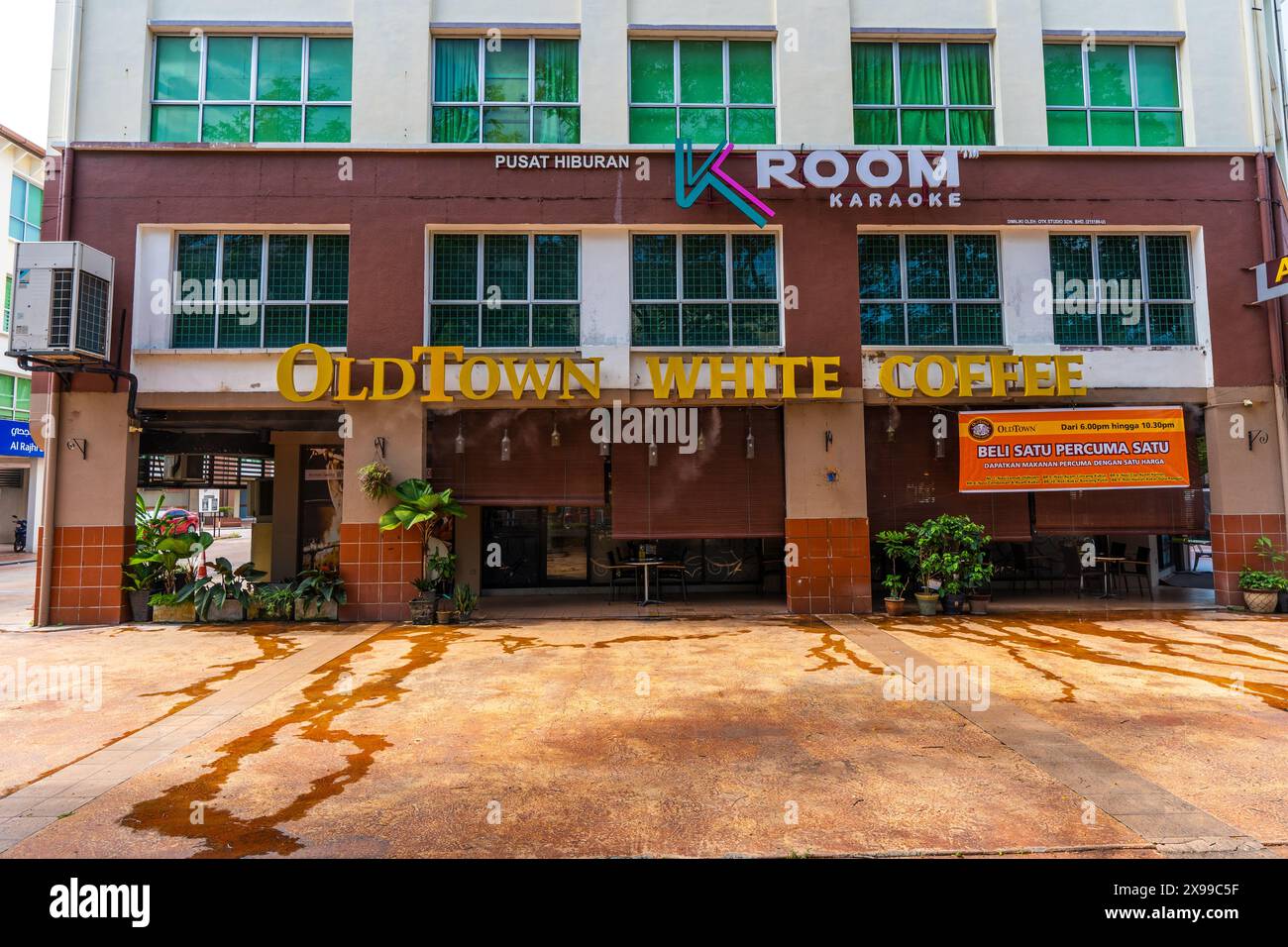 Greentown, Ipoh, Perak - May 25, 2024 : Old town white coffee is the ...