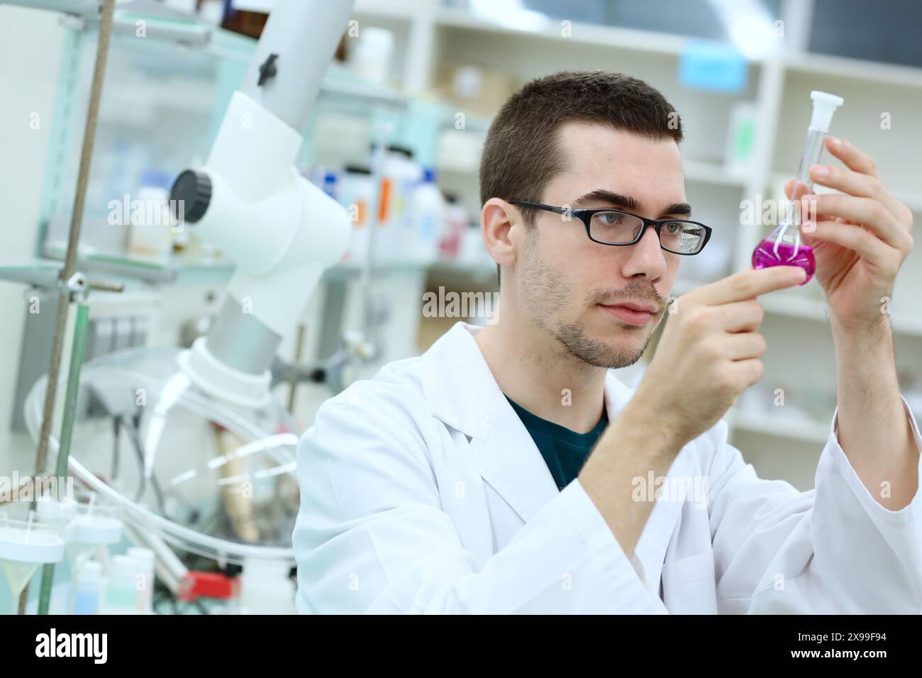 Researcher. Disaggregation and sample preparation arid steel, for ...