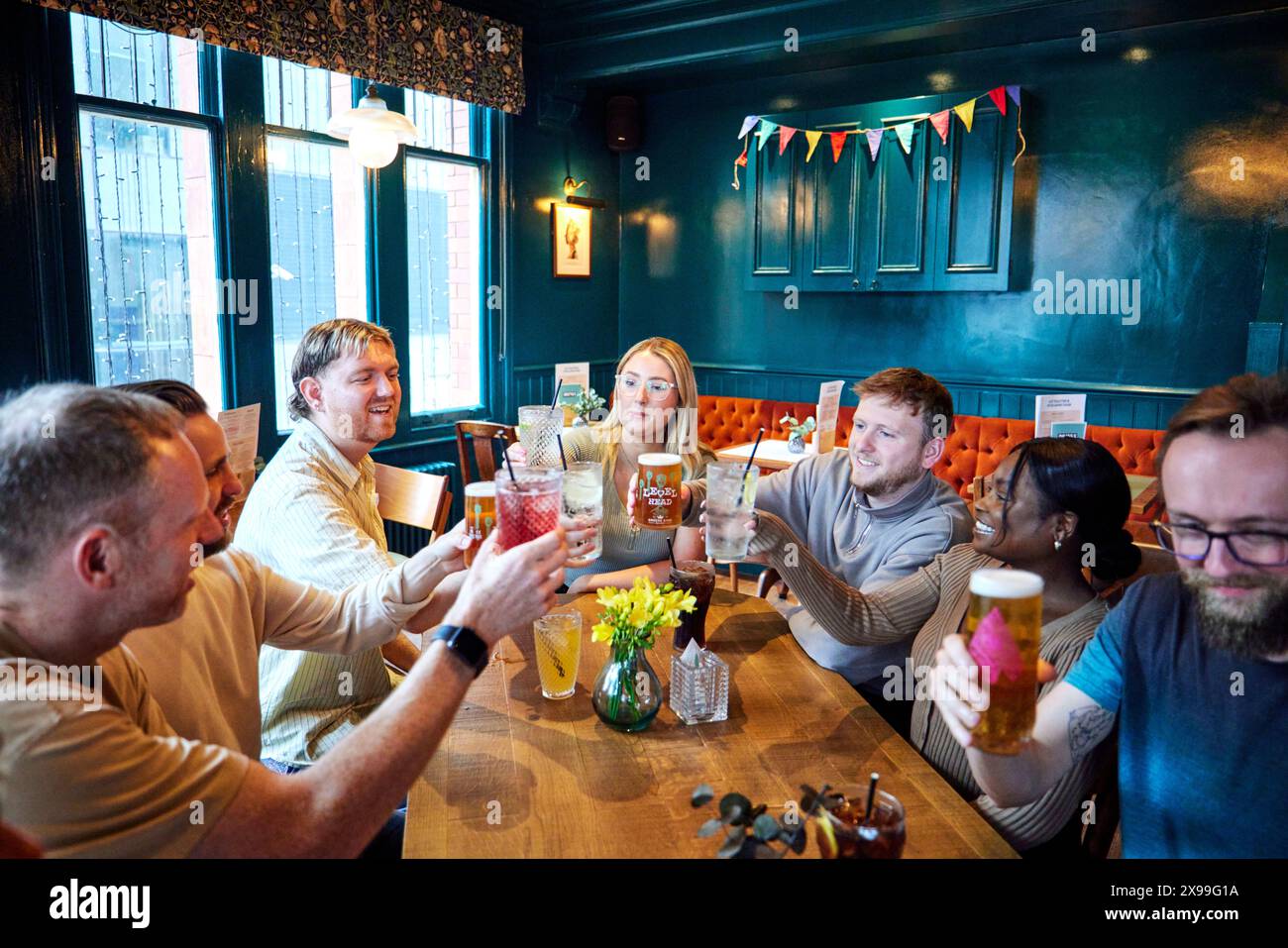 Dine lunch hi-res stock photography and images - Alamy