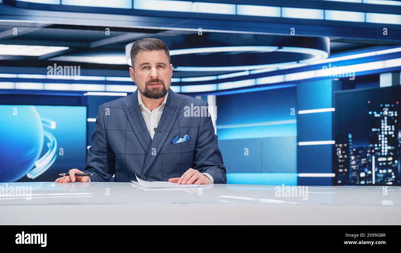 Beginning Evening News TV Program: Anchor Presenter Reporting on ...
